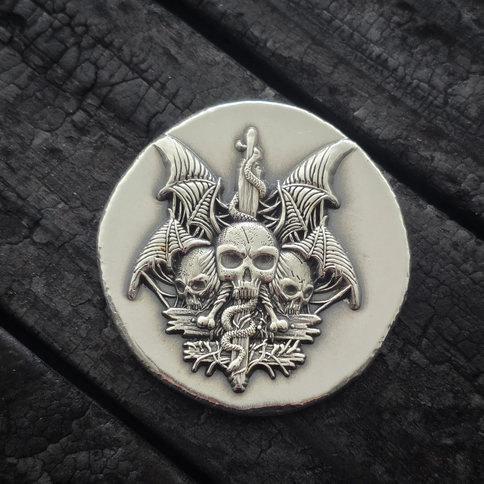 Reckless Metals – Hand Poured Precious Metals